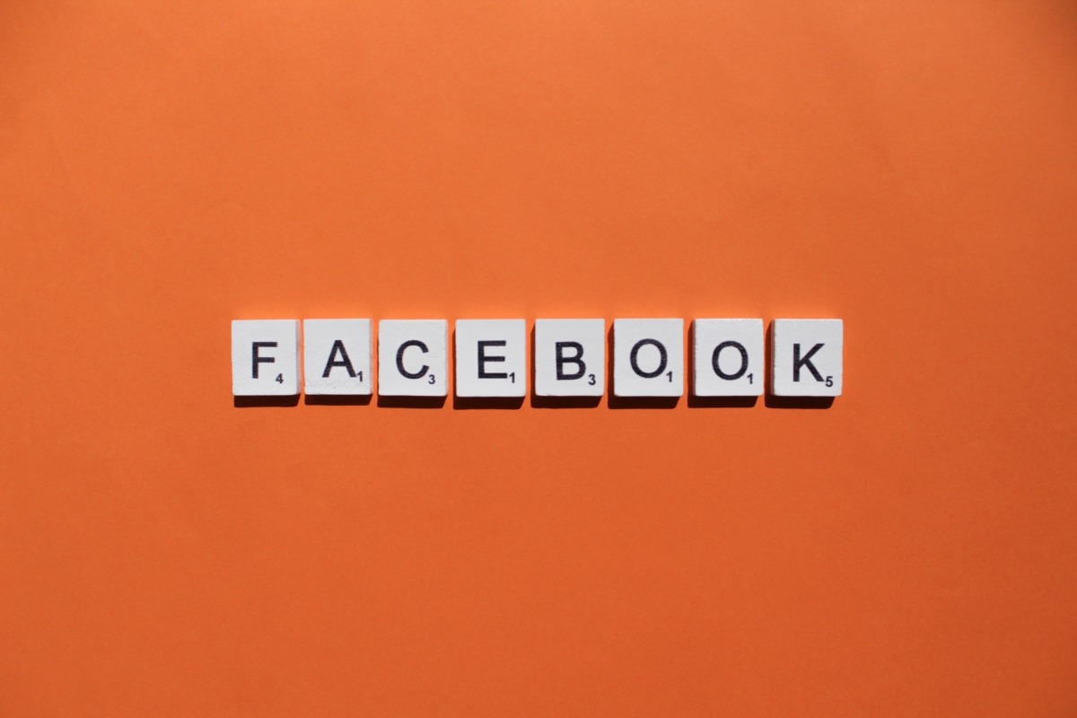 “Faceless” on Facebook? - Yooma